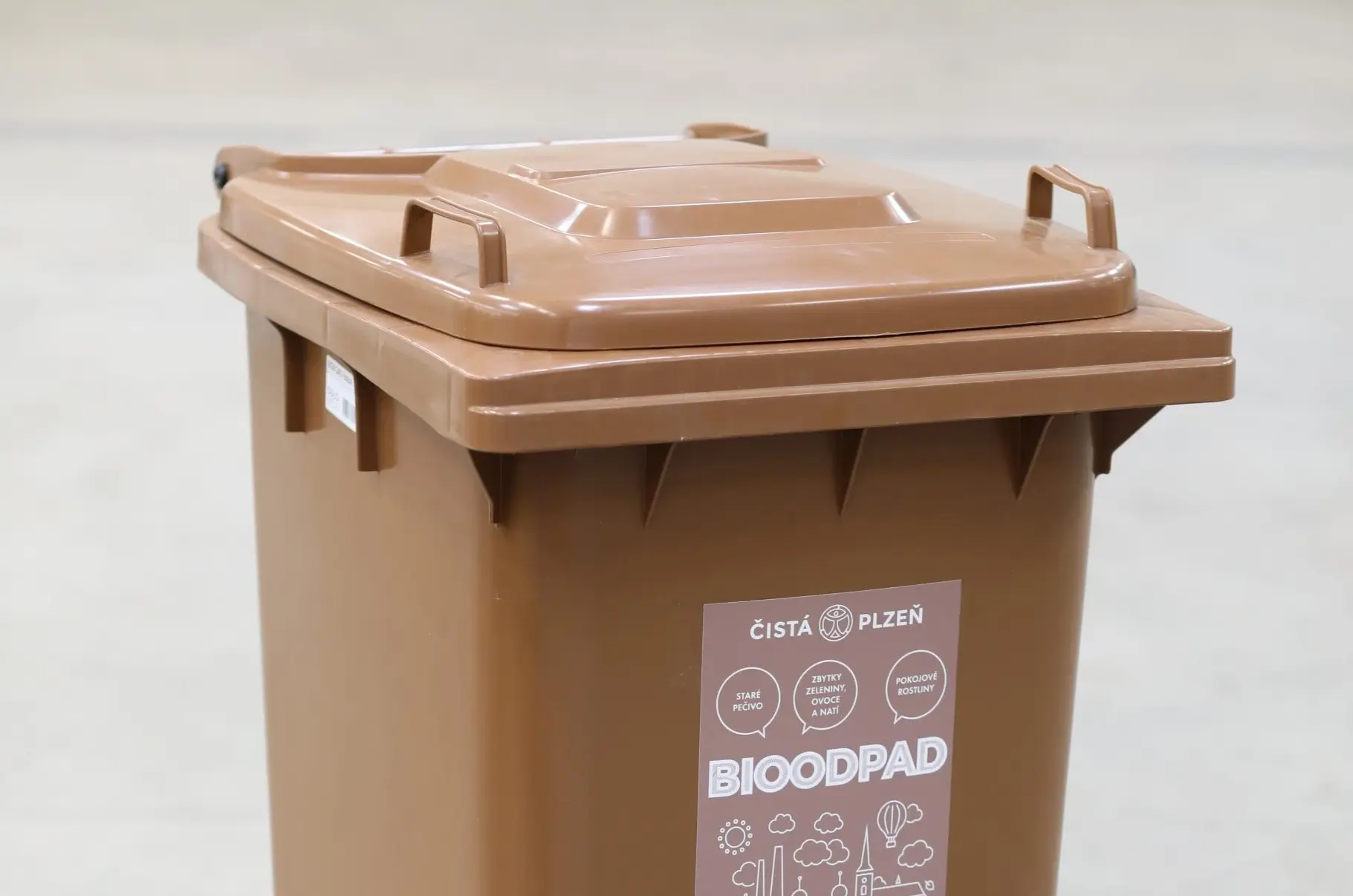 Plzeň rozdává zdarma hnědé popelnice na bioodpad | Náš REGION